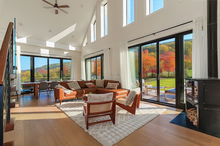 Catskill Mountain Retreat Fire Pit Hot Tub & Sauna - Bovina, NY