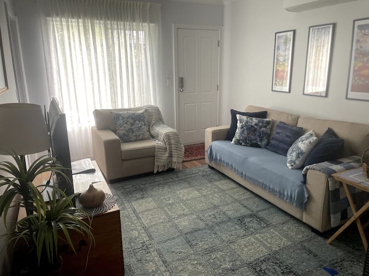 Hakuna Matata  2 Bedroom/lounge/bath/breakfast - Ventnor