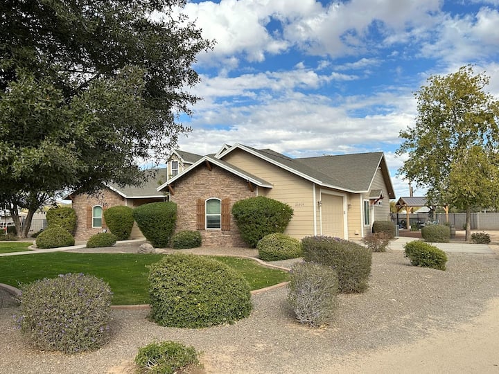 Sunny Country Custom With New Pool - Peoria, AZ