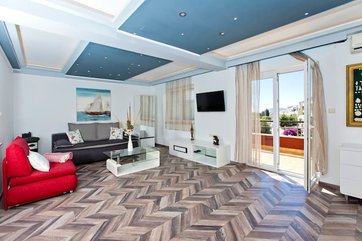 Spacious Apartment, Villa Tania-hvar - Hvar