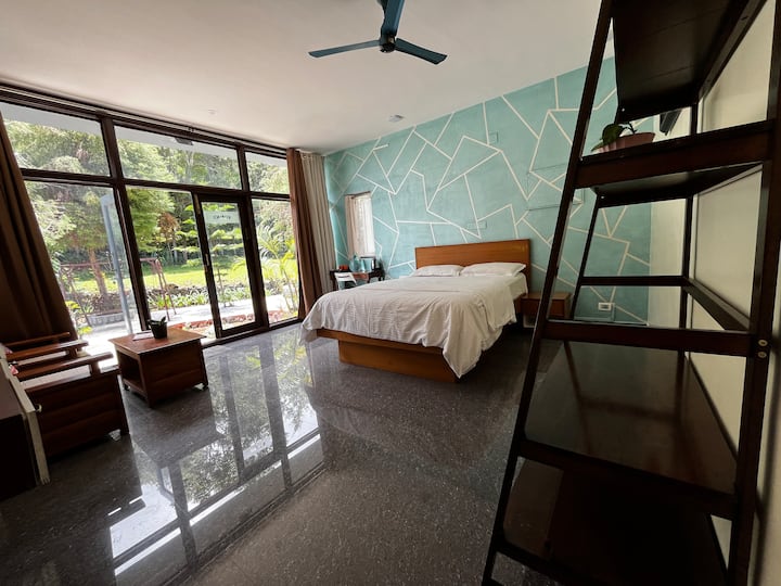 Cosy Room With A Serene View - Kurinji@silvertip - Kotagiri