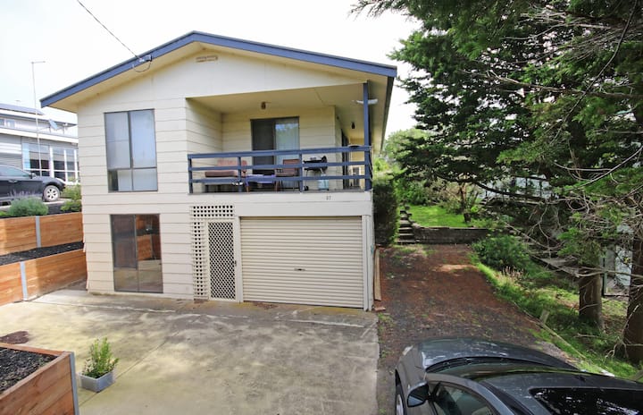Retro Beach Shack With Views To Shallow Inlet - Sandy Point