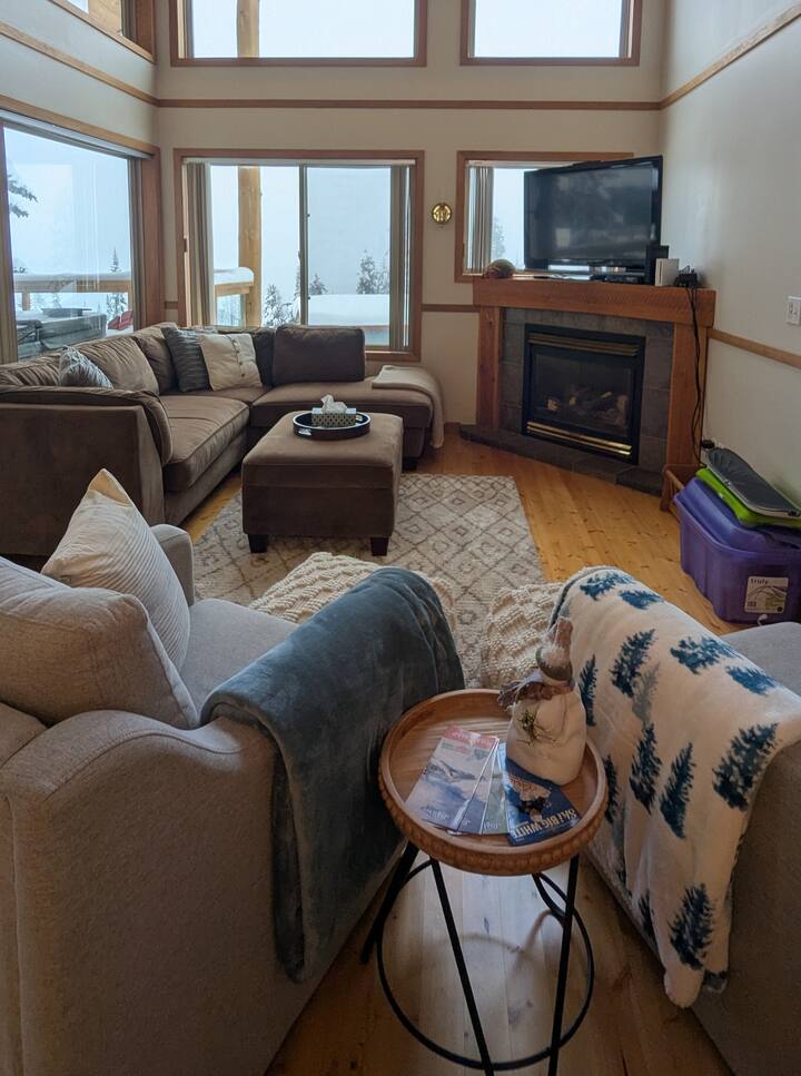 Big White Chalet - Big White Ski Resort, BC