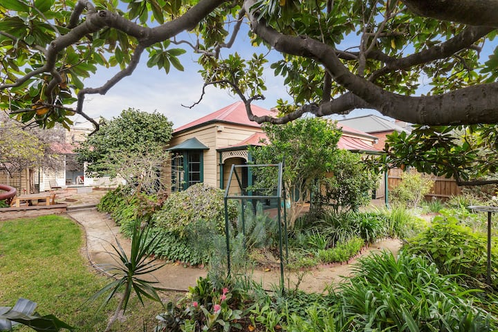 Richmond Farmhouse - Pet Friendly With Garden - Melbourne
