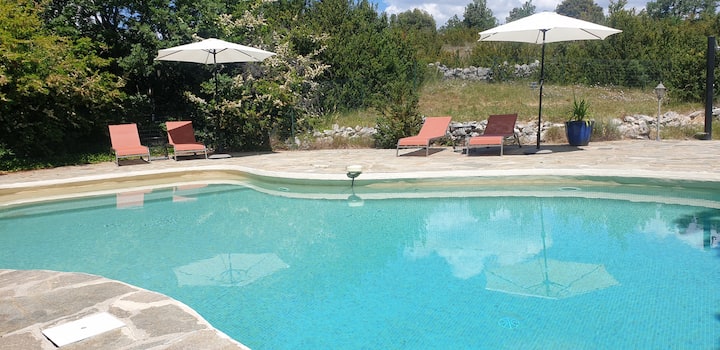 Provence Gîte 4*, Piscine Chauffée, Tennis, Spa - Banon