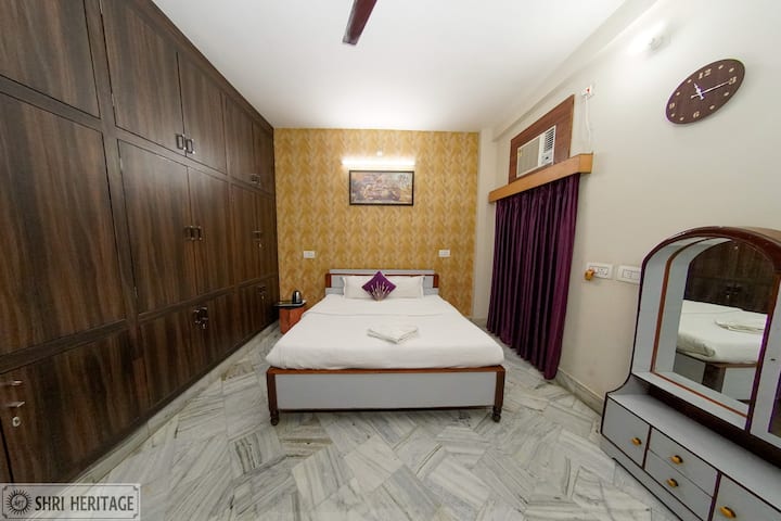 Shri Heritage - Your Home Away From Home. - Varanasi