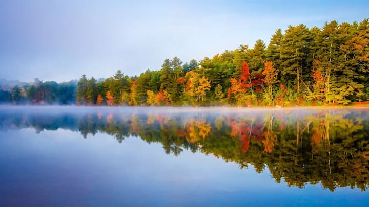 Scenic Lake And Ski Chalet: Hot Tub & Dreamy Views - Pittsfield, NH