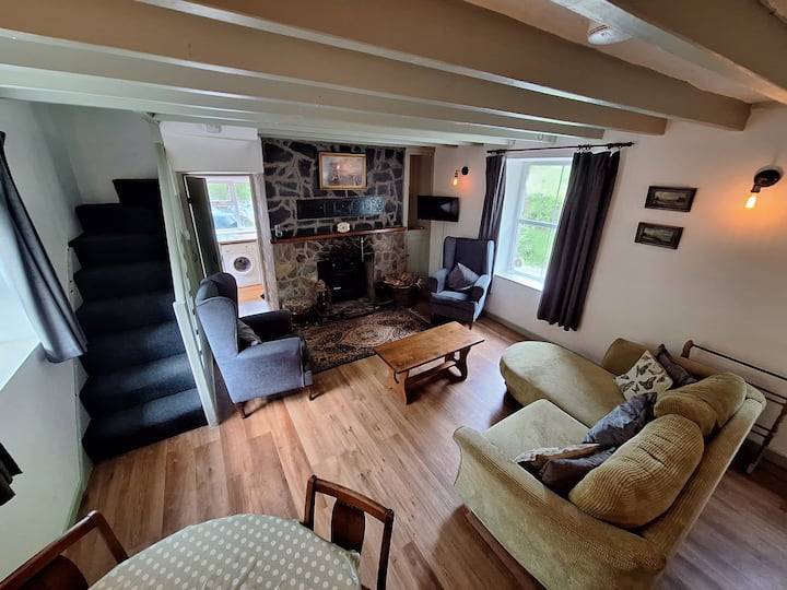 Cosy Riverside Cottage In Beautiful Corris - 馬漢萊斯
