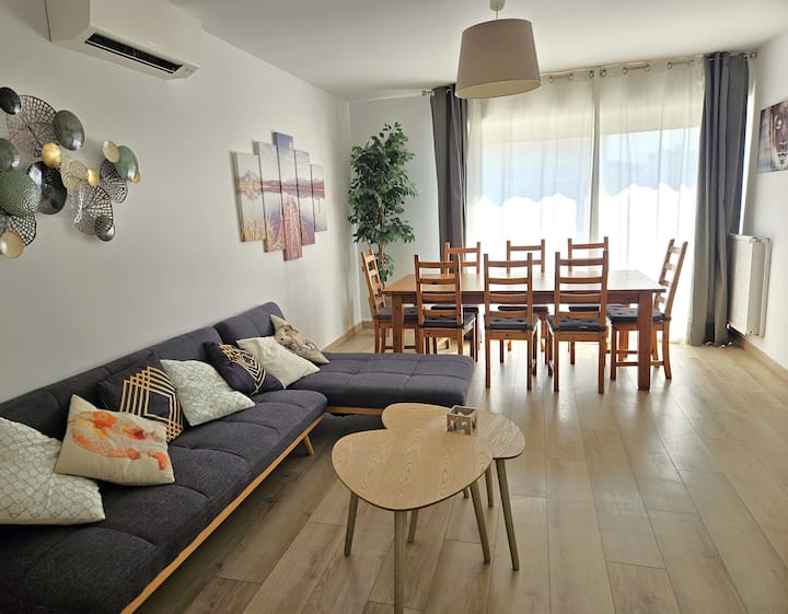 Spacieux T5 4 Chambre Climatisé, Plage à Pied - Toulon