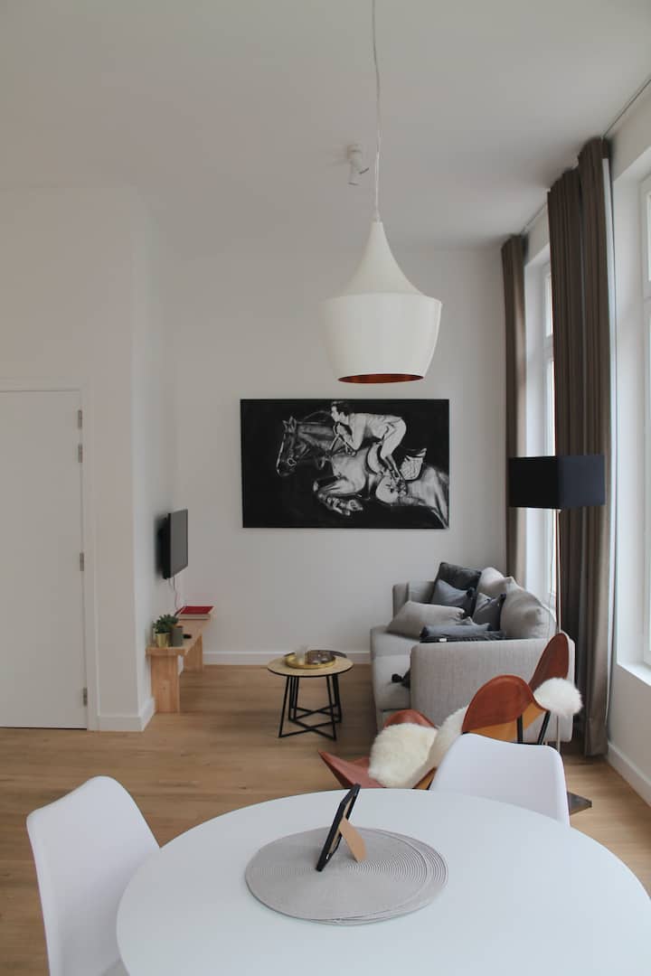 Apartment With Unique View On The Cathedral - Antwerpia