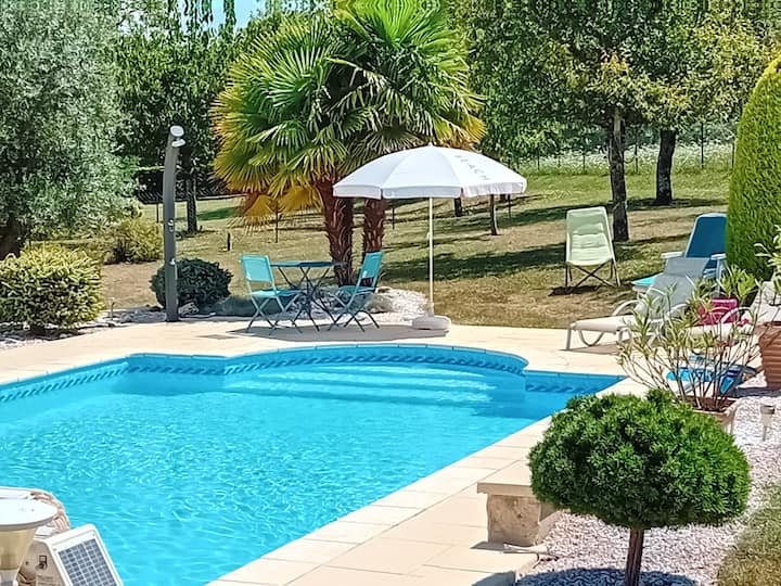 Appart Vacances Calme & Piscine & Jardin & Parking - Amboise