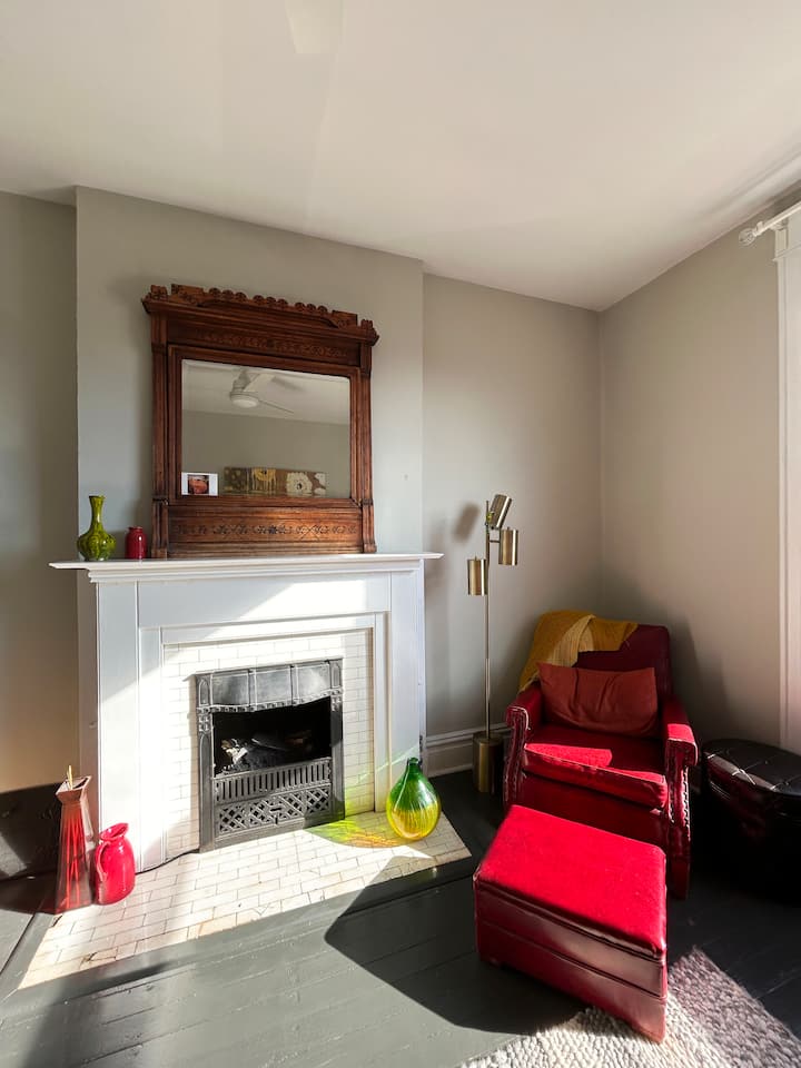 It's Always Sunny In Shaw - St. Louis, MO