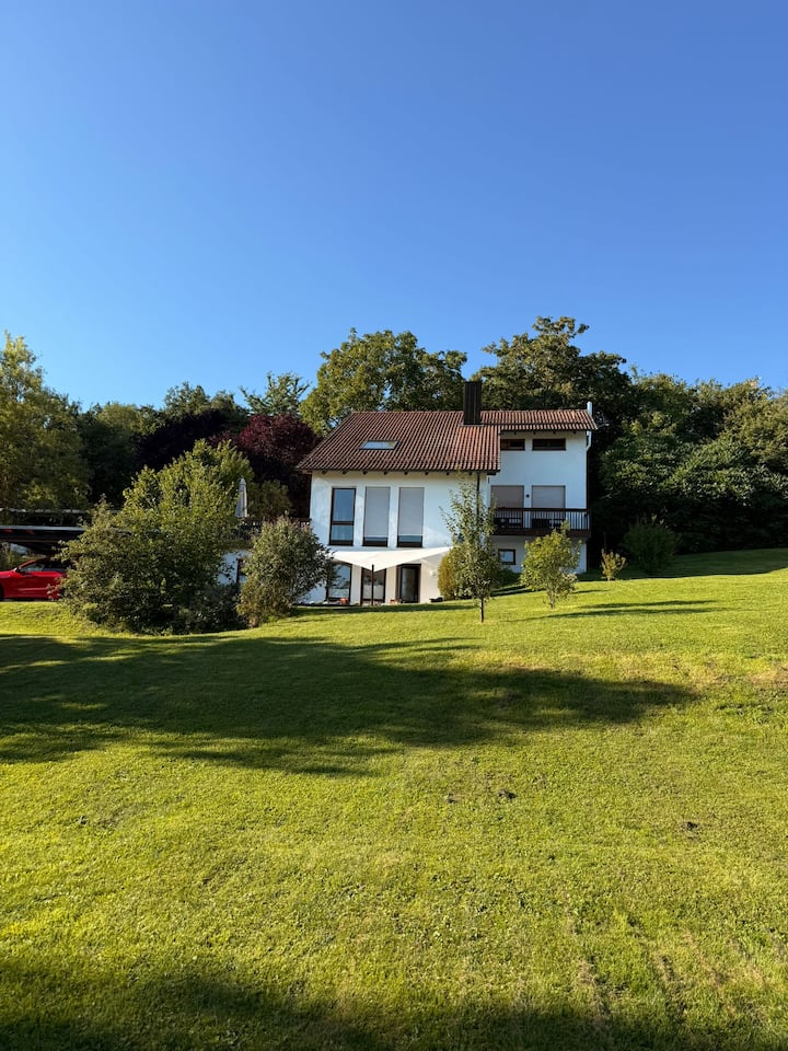 Traumhafte Ferienwohnung Auf Dem Schloß Berg - Pleinfeld