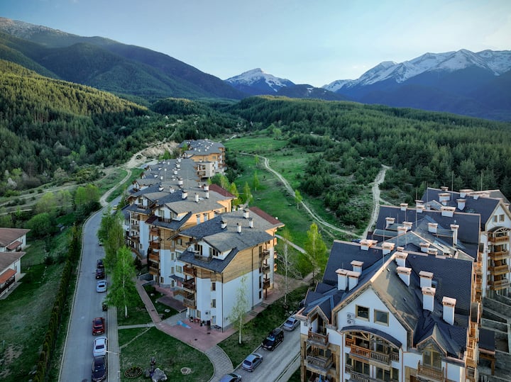 Cozy Studio Apt With Private Garden By The Forest - Bansko