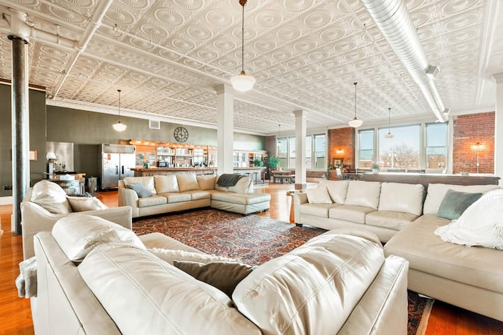 Incredible Spacious & Luxurious 7 Bed Loft W/ Gym - Lake Windamere, Monmouth