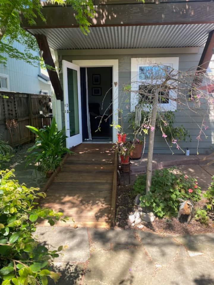 Dragonfly Suite - Rohnert Park, CA
