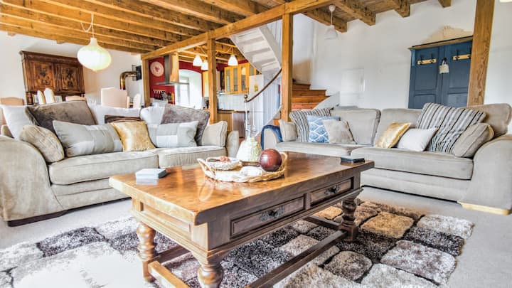 Charmante Maison Campagne | Balcon, Vues, Bureau - Ambert