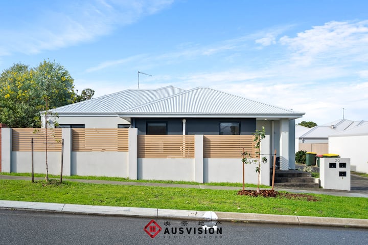 20a Perth Lux Villa - Nr Scarborough & Trigg Beach - Swan