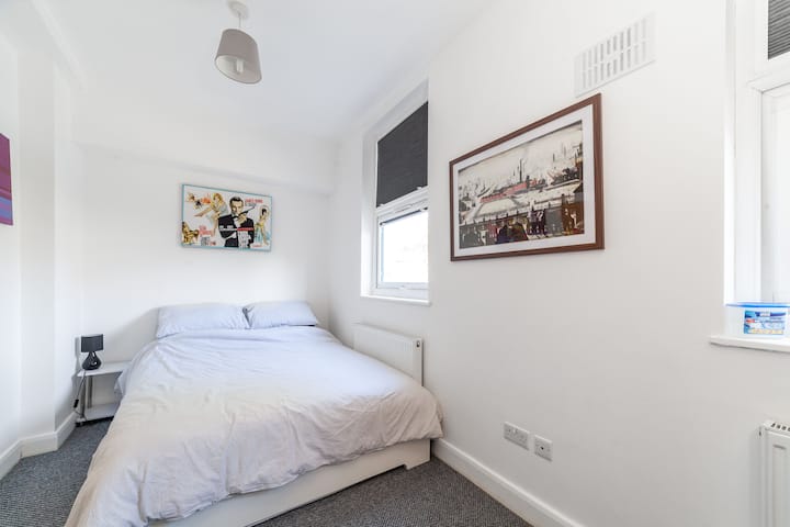 Modern, Smart 1 Bed Flat In Arsenal/finsbury Park - London