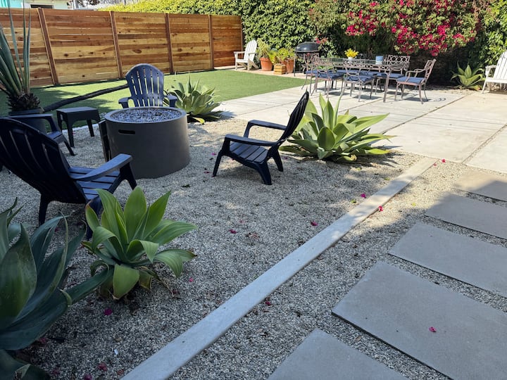 Venice Beach Retreat 7 Blocks To Ocean - Santa Monica, CA