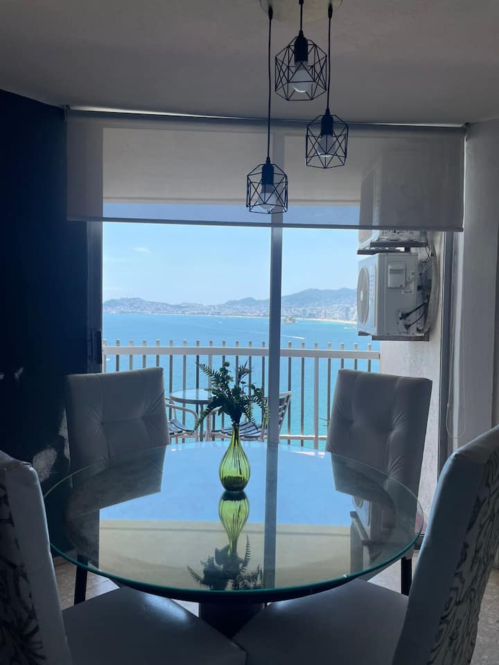 Majestic Sea View, Beach Access, Pool, 2 Bedrooms - Acapulco