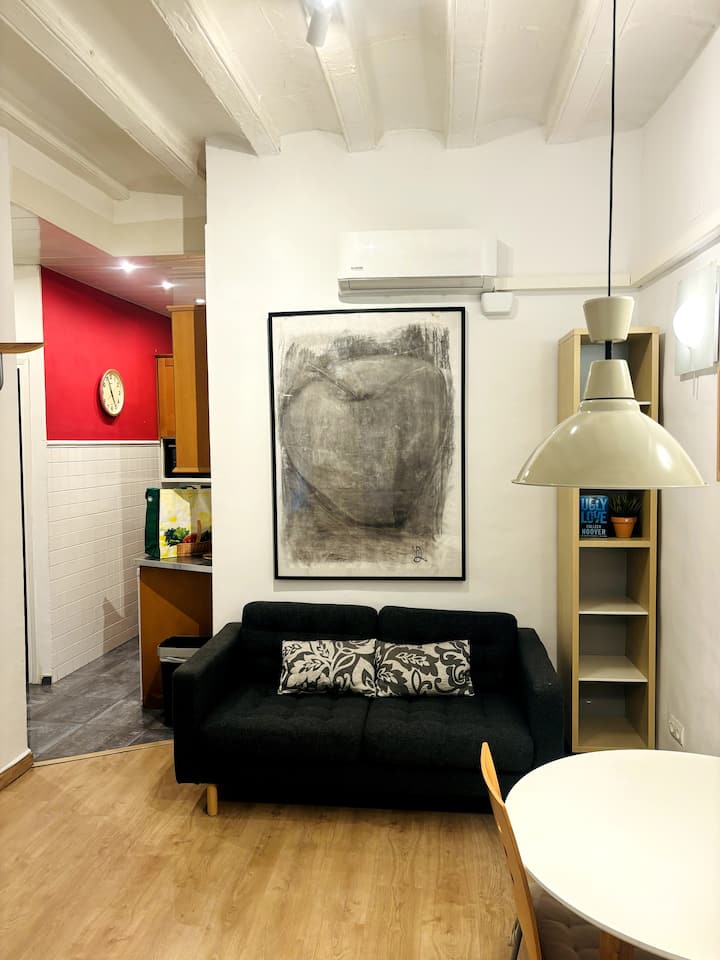 Charming Stay In Barcelona Near Las Ramblas - Barcelona