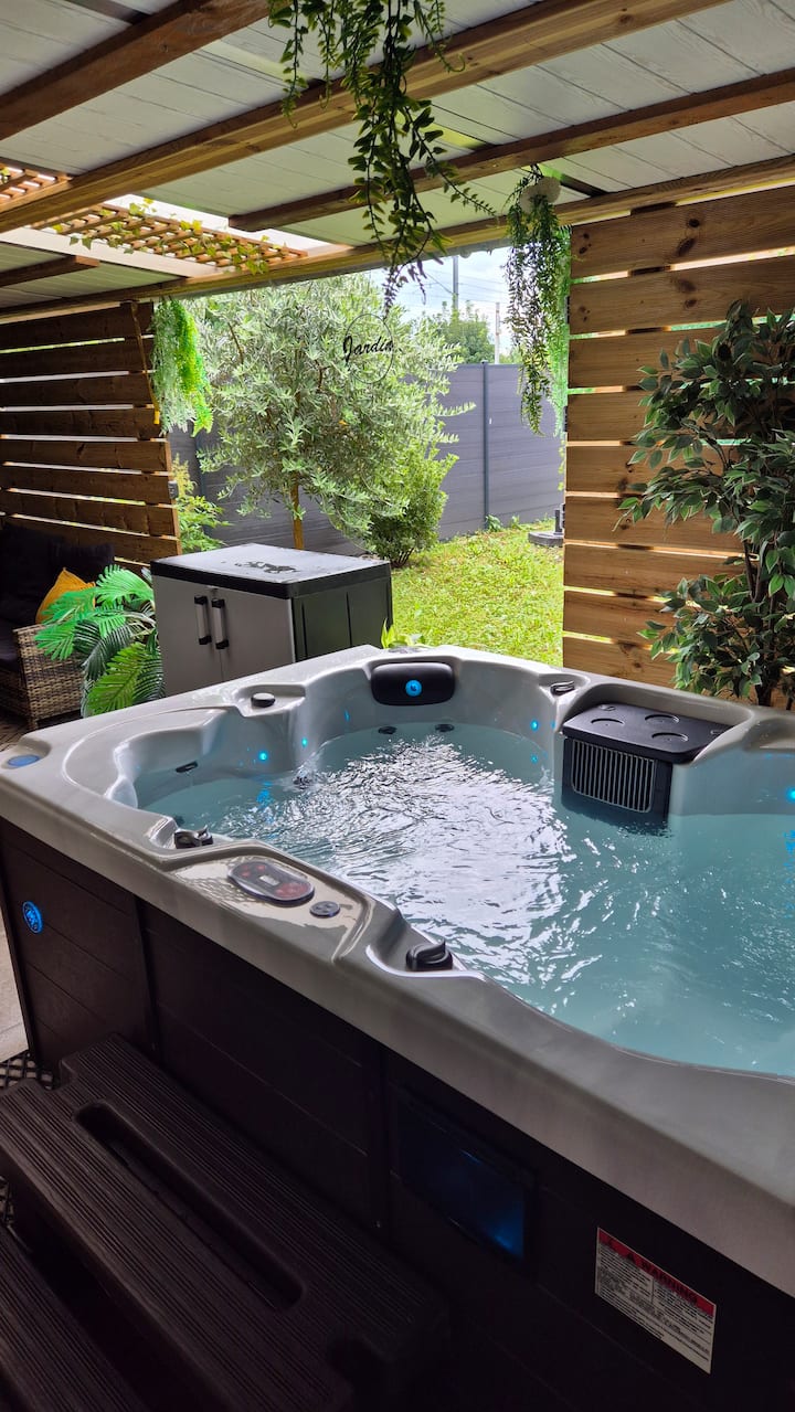 Jardin Citadin - 2 Pièces De 40m2 à Strasbourg - Strasbourg
