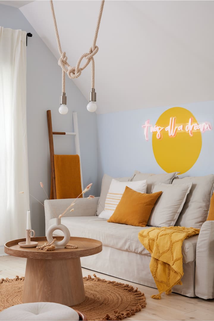 The County Loft - Downtown Picton, Pec! - Prince Edward