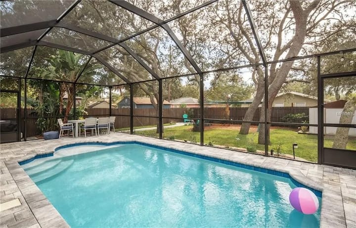 Heated Pool Island Oasis •2 King Beds• South Tampa - Tampa, FL
