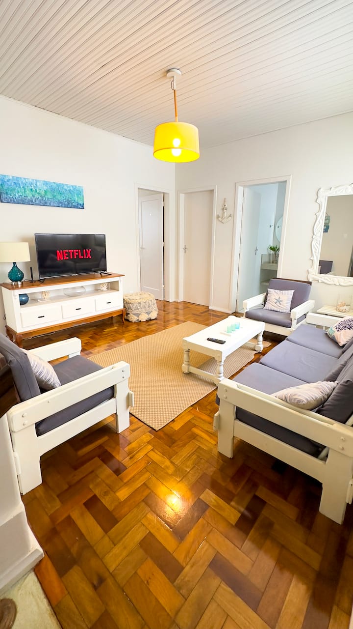 Casa No Centro Da Cidade, 50 Metros Do Mar. - Balneário Camboriú