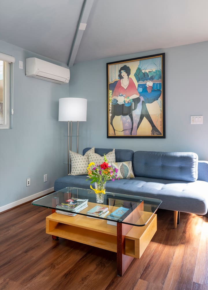 Venice Beach Cottage Retreat - Peaceful & Private - Santa Monica, CA