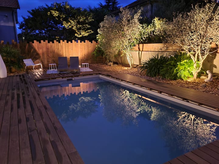 Agréable Maison Avec Jardin Et Piscine - Montélimar