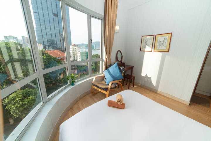 1 Bedroom Apt Besides Han River Free Pool - Da Nang