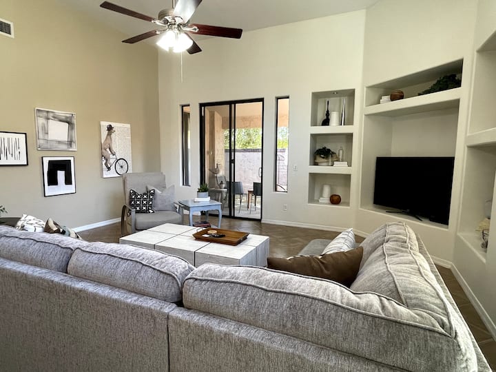 Stylish Townhouse Retreat In Chandler/gilbert - Chandler, AZ