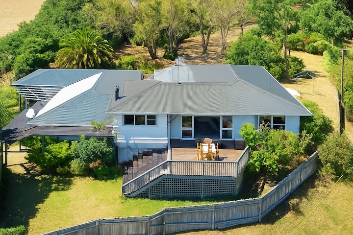 4br Farm Stay Pokeno Hot Tub Balcony Near Auckland - Tuakau