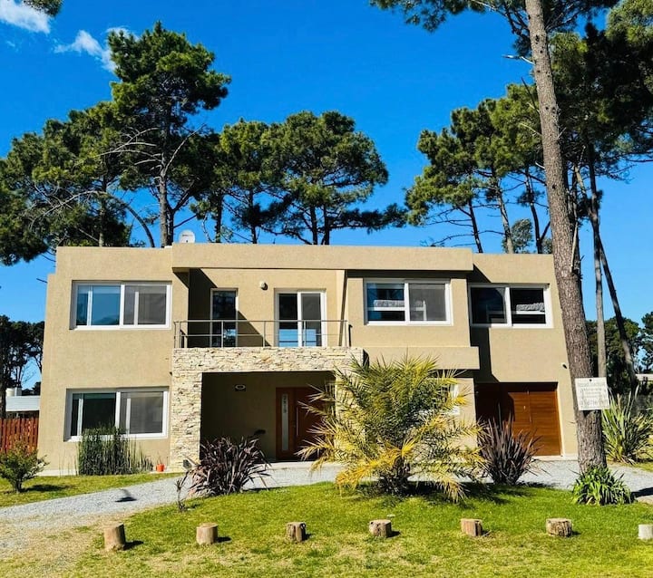 Casa Minimalista 12 Personas - Pinamar