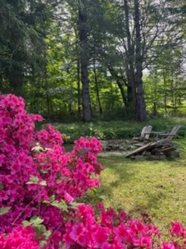 Private Apt. In Vintage House Steps To Kerhonkson. - Hudson Valley, NY