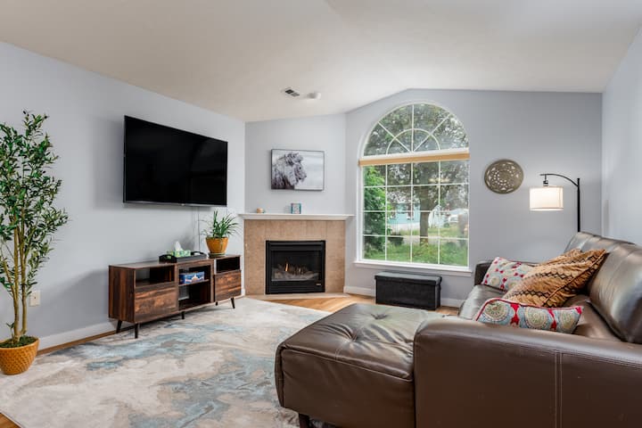 Bright South Hill Retreat-near Hospitals, No Steps - Spokane, WA
