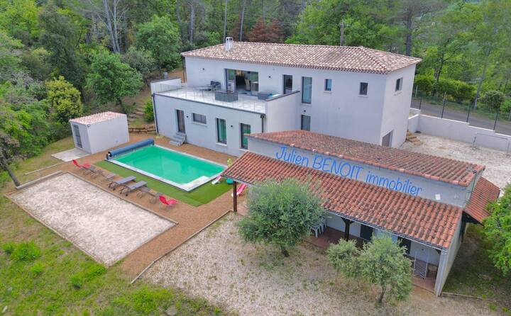 Villa Et Son Mazet Avec Piscine - Département Gard