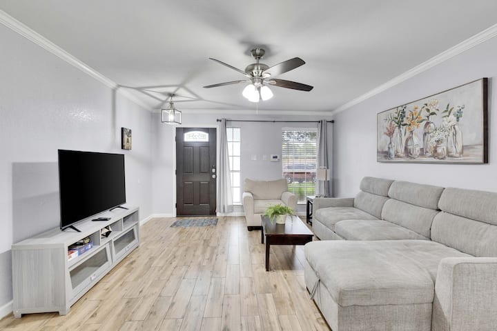 A - List Resort Style Home. - Texas