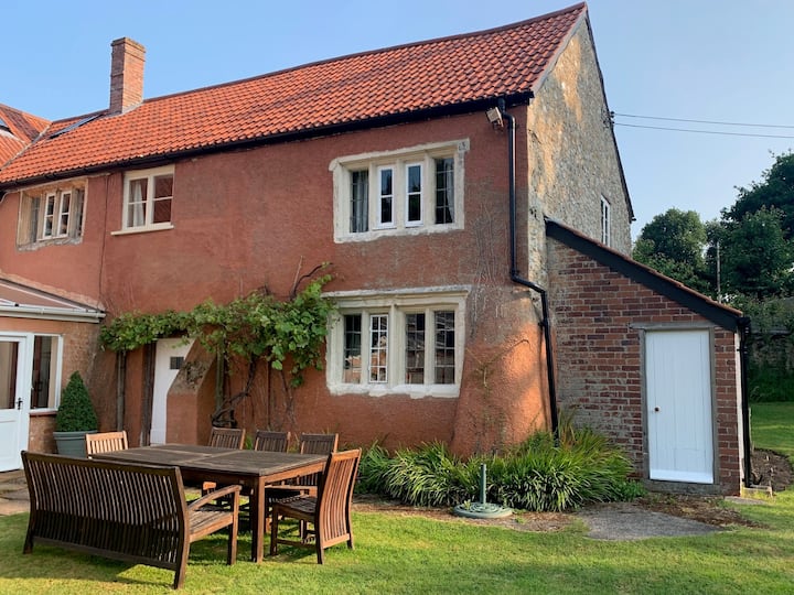 The Old Farm House - Holyford Farm - Beer