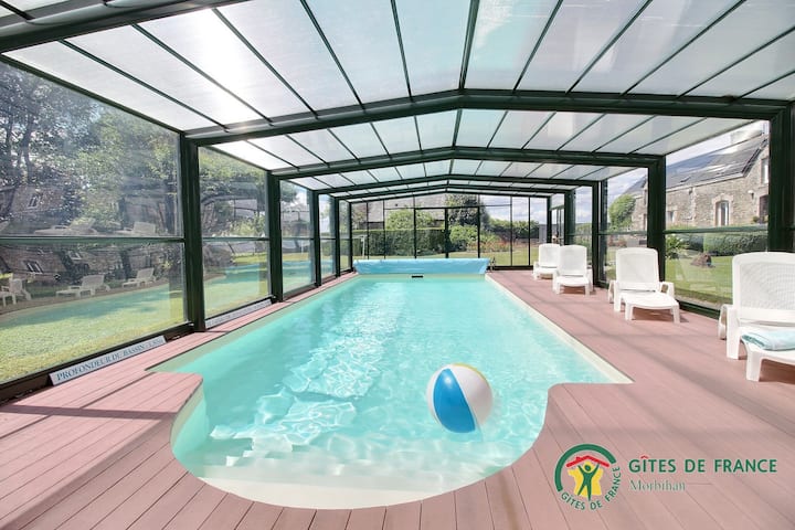 Gîte Avec Piscine Couverte, Chauffée Morbihan - Pontivy