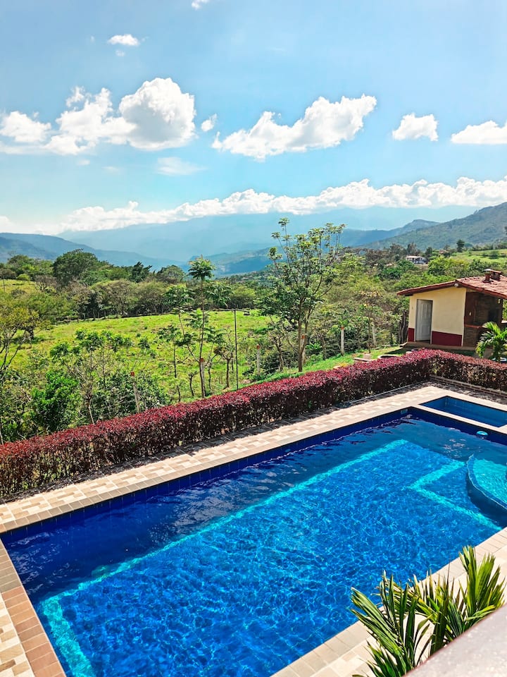 Hermosa Casa De Campo Con Piscina Privada -San Gil - San Gil