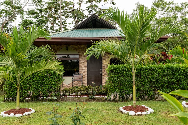 Acuarelas Del Arenal-green Cabin - La Fortuna