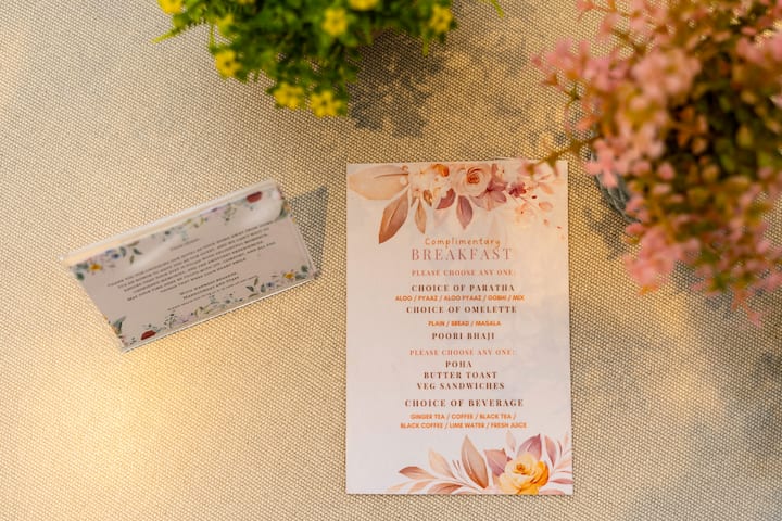 Hotel Kailash Plaza With Deluxe Room - Dehradun