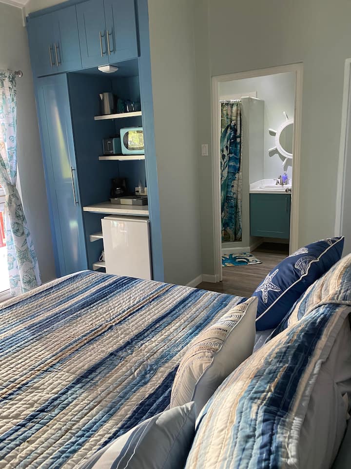 Sea Glass Place—bougainvillea Studio Apartment - Grenada