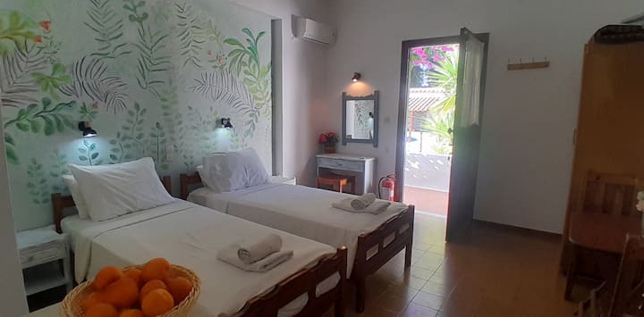 Self Catering Studio - Skiathos