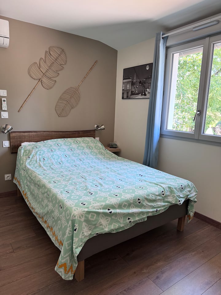 Chambre Parentale 2 Personnes Dans Grand Appart - Lamotte-Beuvron