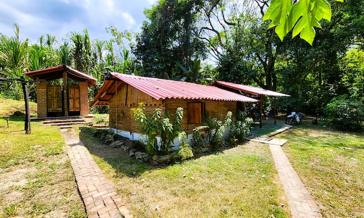 Rio Escondido - Minca