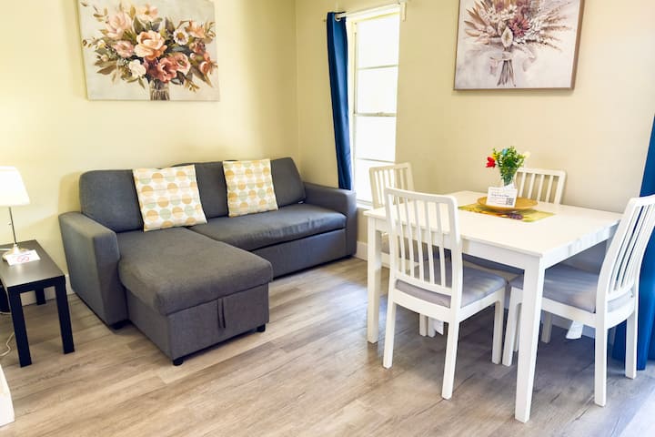 Fully Equipped Apt. 2 Mins. From Beach - Sunny Isles Beach, FL